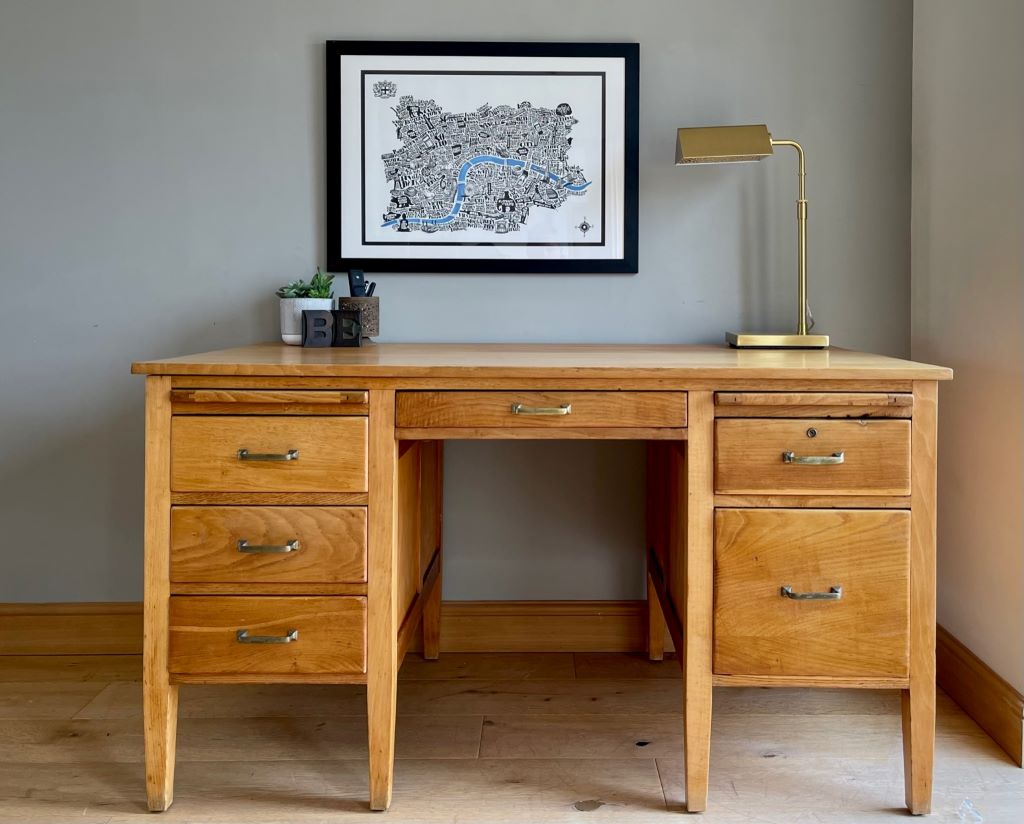 Quality Mid Century Teacher’s Desk in Oak and Beech – Antique, Vintage and Retro Furniture